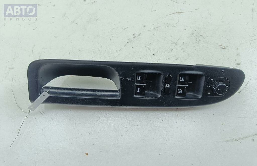 Блок кнопок управления стеклоподъемниками Volkswagen Passat B6