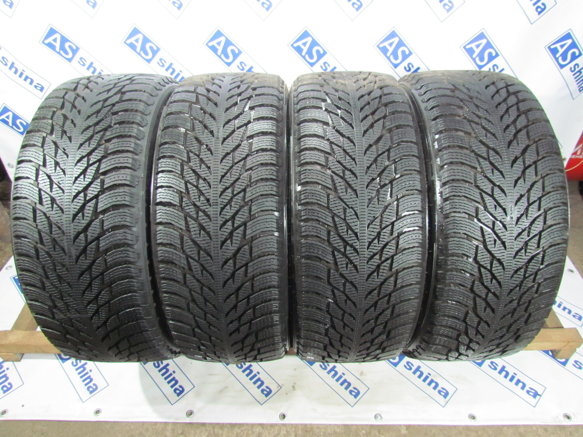 Ikon Tyres Autograph Snow 3 SUV 265 45 R21 зимние БУ шины износ до 5% , артикул 0028608