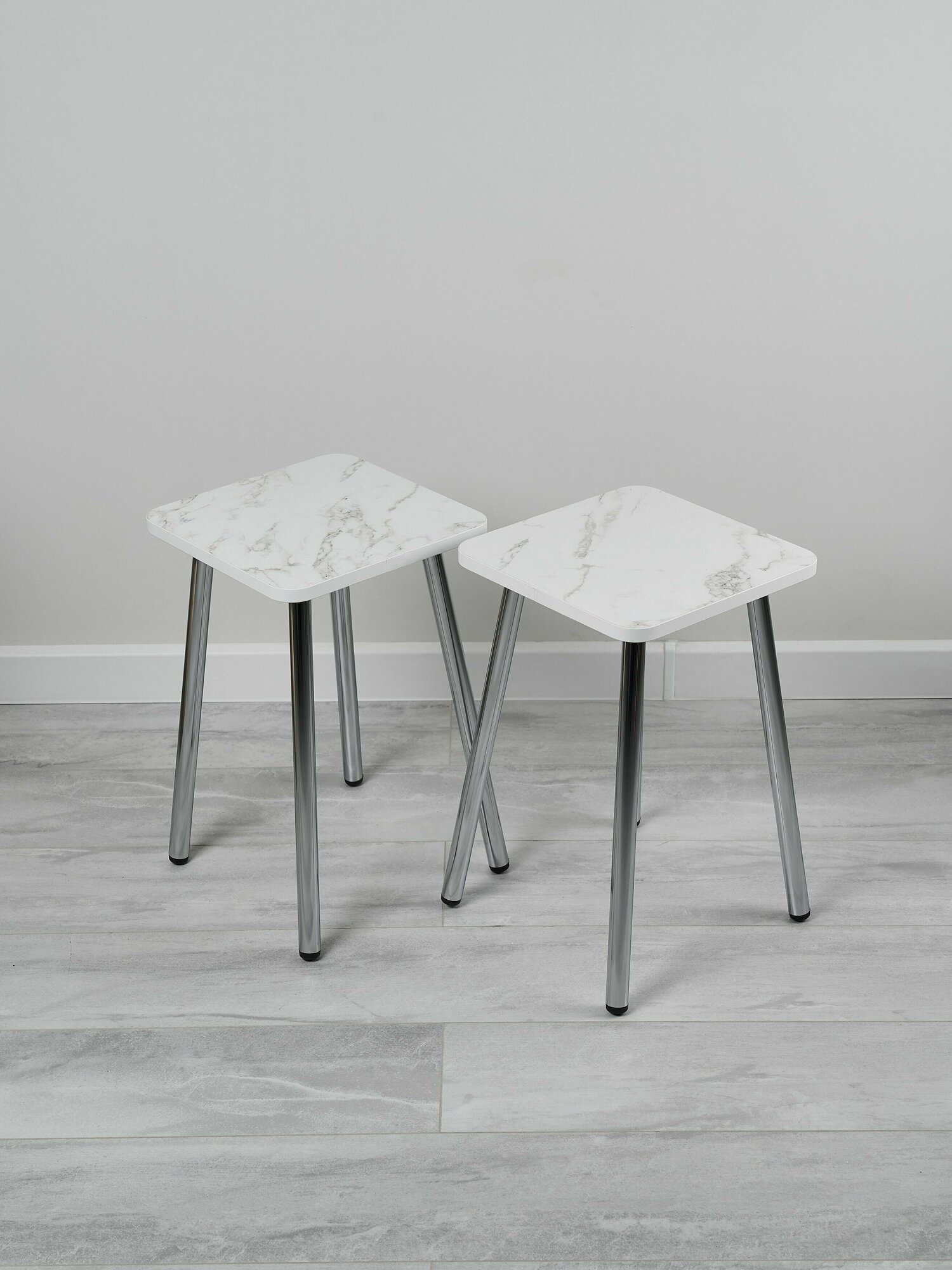 Табурет универсальный для кухни квадратный с хромированными ножками комплект 2шт