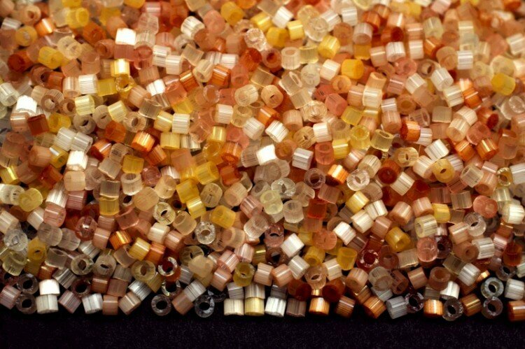 Бисер японский MIYUKI Delica цилиндр 11/0 DB-MIX9101 осень, шелковый сатин, 5 грамм