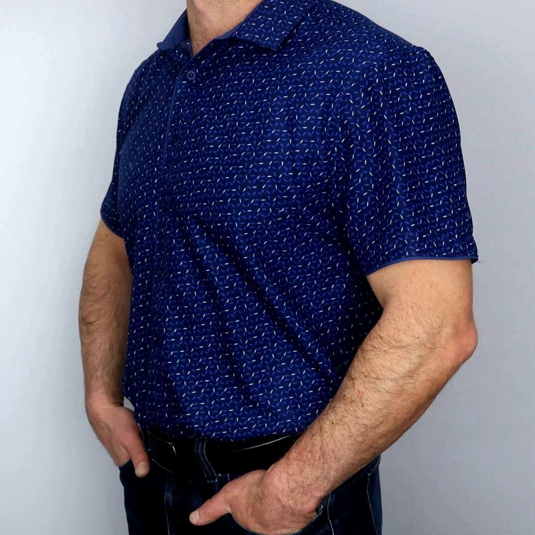 Рубашка приталенная с коротким рукавом мужская рубашка, темная сорочка, на пуговицах, рубаха на любой сезон, синяя с принтом, без карманов, летняя рубашка