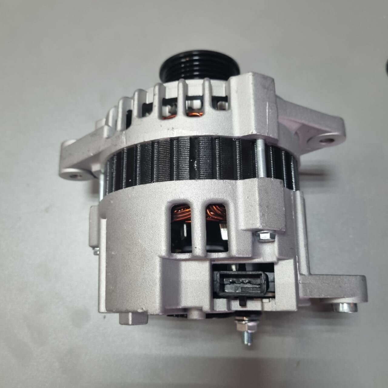 Генератор Ланос Lanos 14V/85A аналог