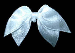 BLITZ 12 Бантик с бусинкой белый детский аксессуар для волос и повседневного образа