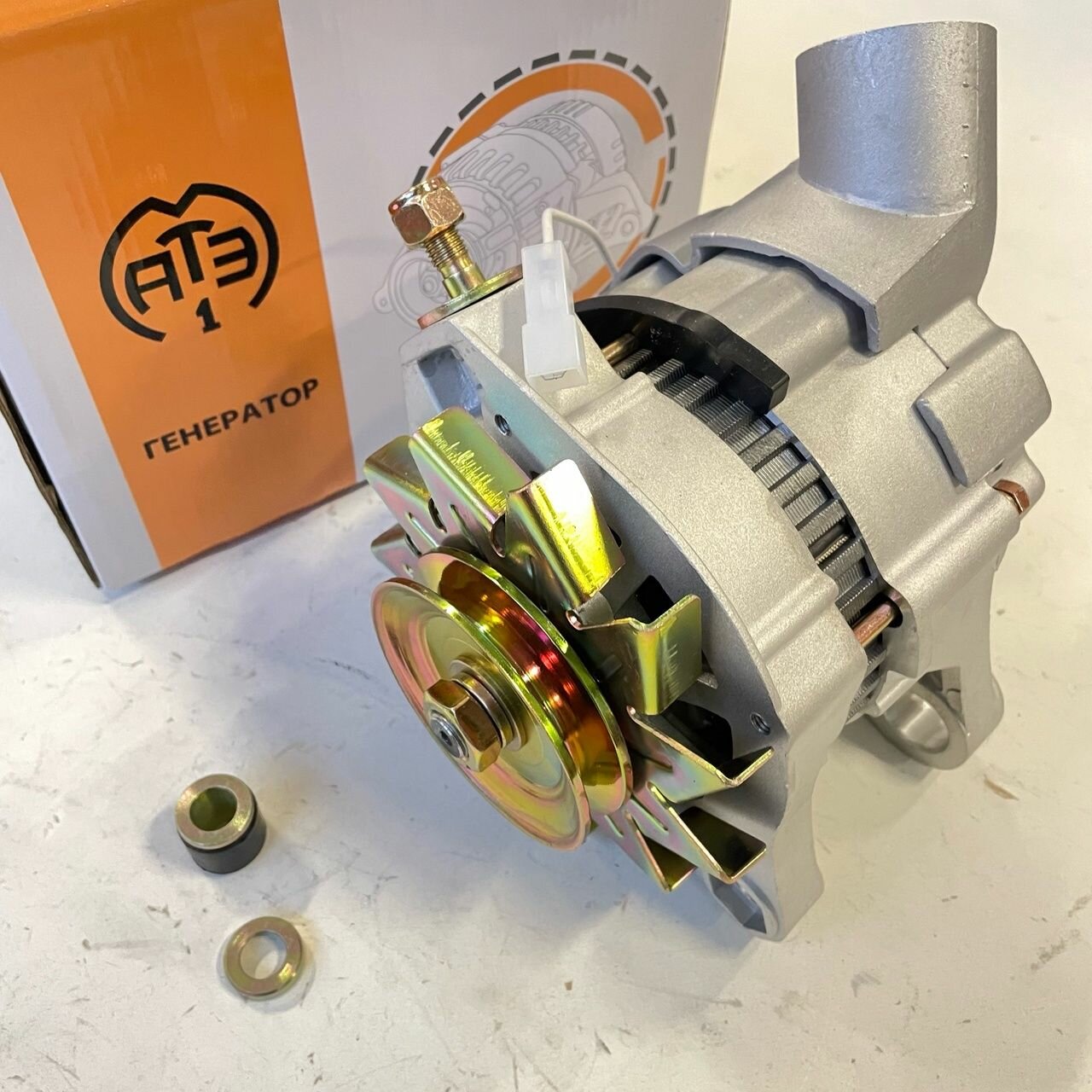 Генератор ВАЗ Нива 14В, 60А 21213, 2131, 2120 АТЭ-1/прамо 371.3701