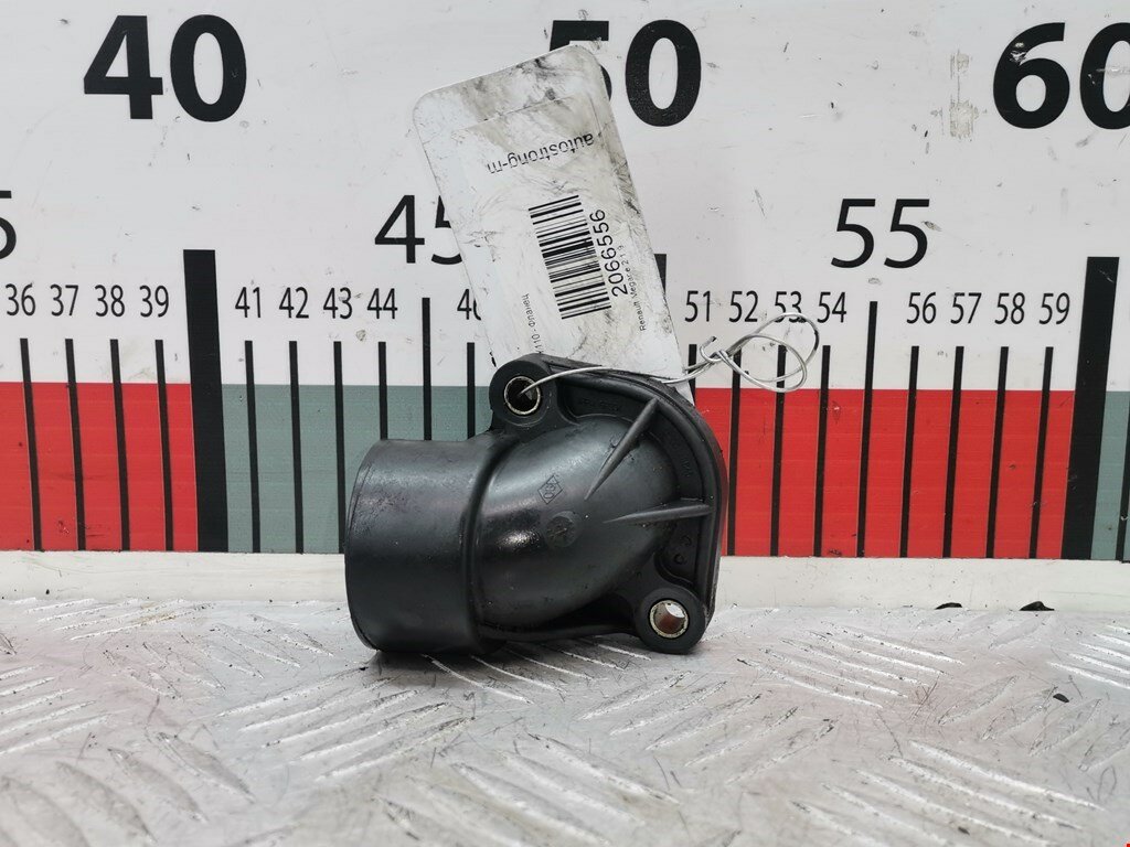 Фланец (штуцер системы охлаждения тройник) Renault Megane 2 8200590563 арт. 2066556