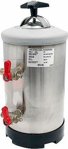 Водоумягчитель De Vecchi DVA 16 л. очистка воды для оборудования, полезный объем 16 л, объем смолы 11,2 л