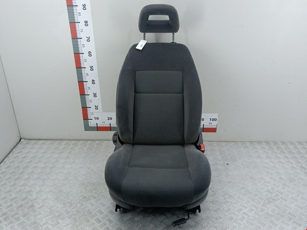 Сиденье переднее правое Ford Galaxy 1 арт. 2076638