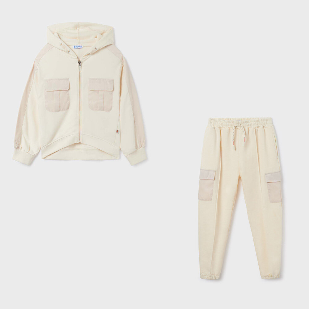 Комплект одежды