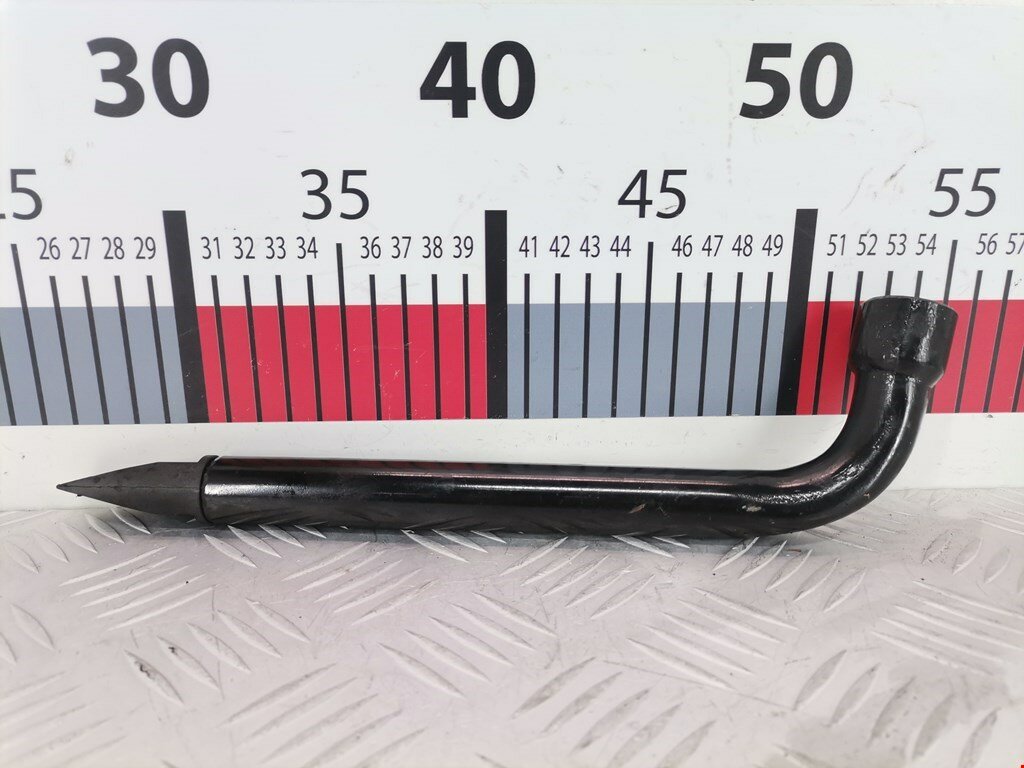 Ключ баллонный Ford Focus 2 1233302 арт. 1656564