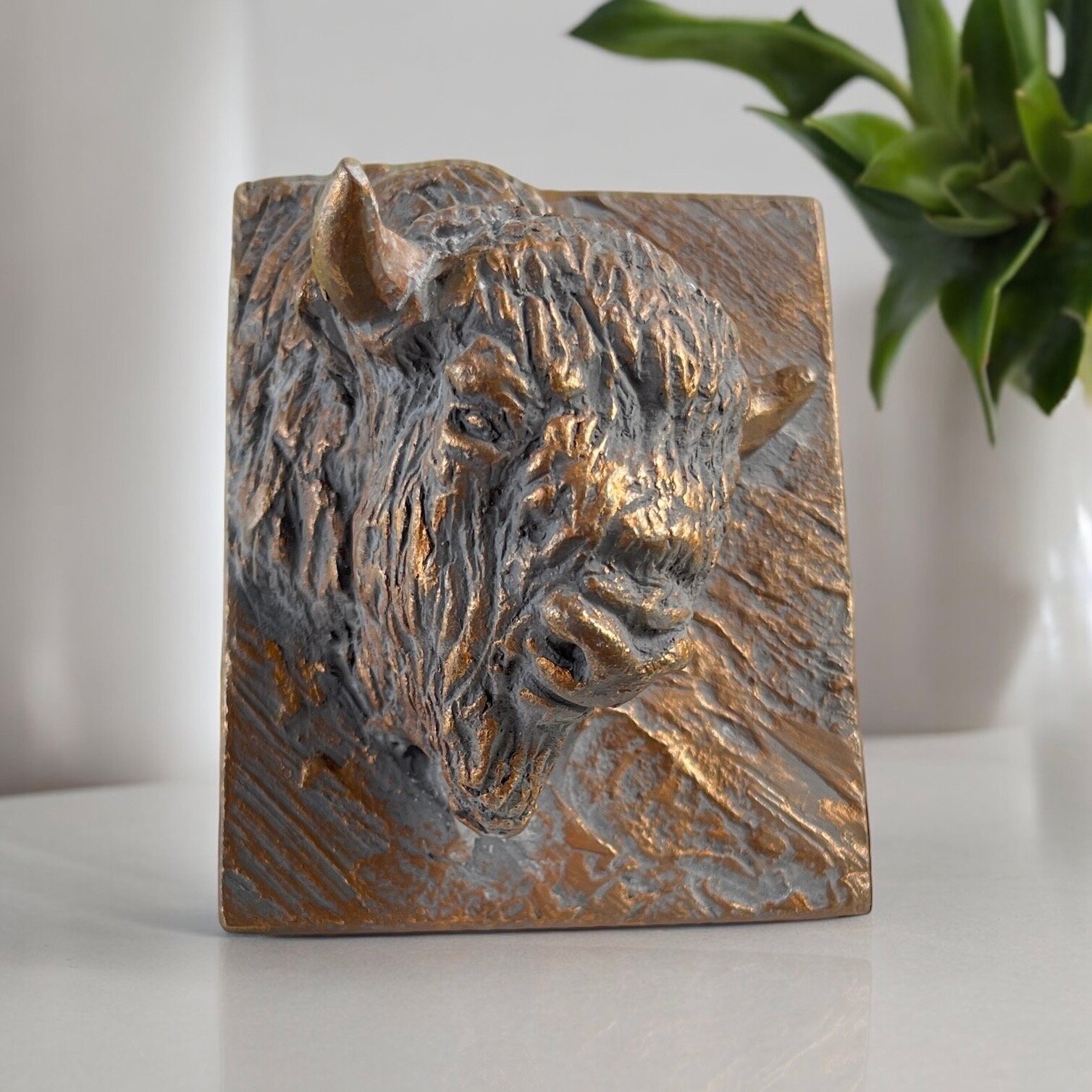 Статуэтка "Зубр" ручная авторская работа 7 см, голова быка / телец