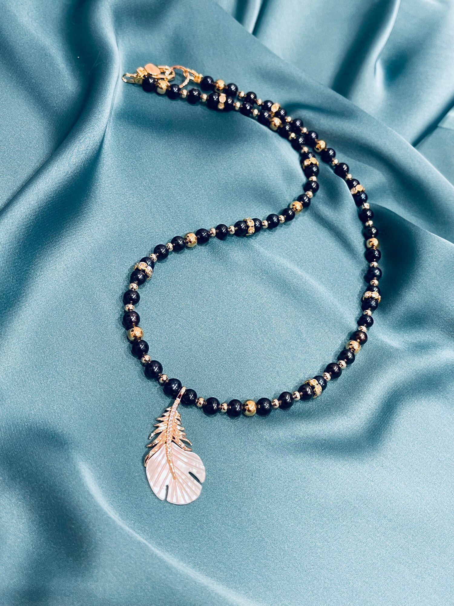 Колье, жемчуг пресноводный, перламутр