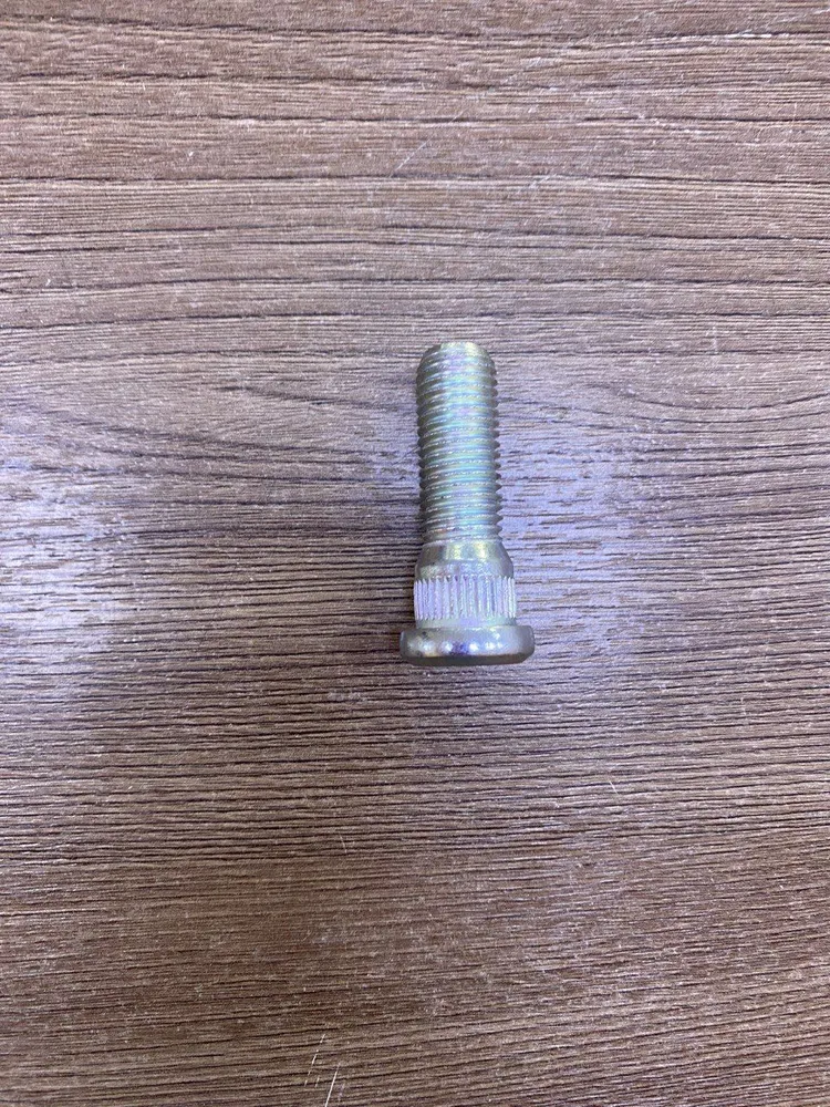 Шпилька колесная Lifan Solano Smily X60 (передняя) X70 (передняя) Great Wall Hover M2 Лифан Солано Смайли Х60 (передняя) Х70 (передняя) Грейт Вол Ховер М2 ИКС60 (передняя) ИКС70 (передняя)