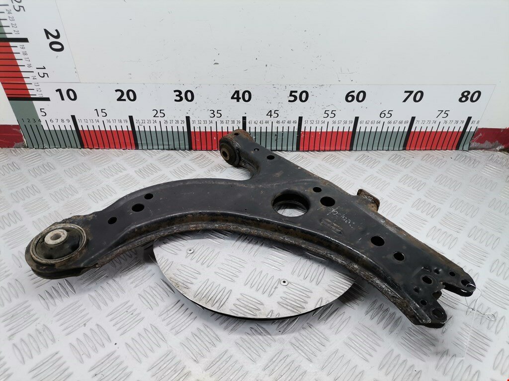 Рычаг передний левый Volkswagen Golf 4 1J0407151C арт. 1871870