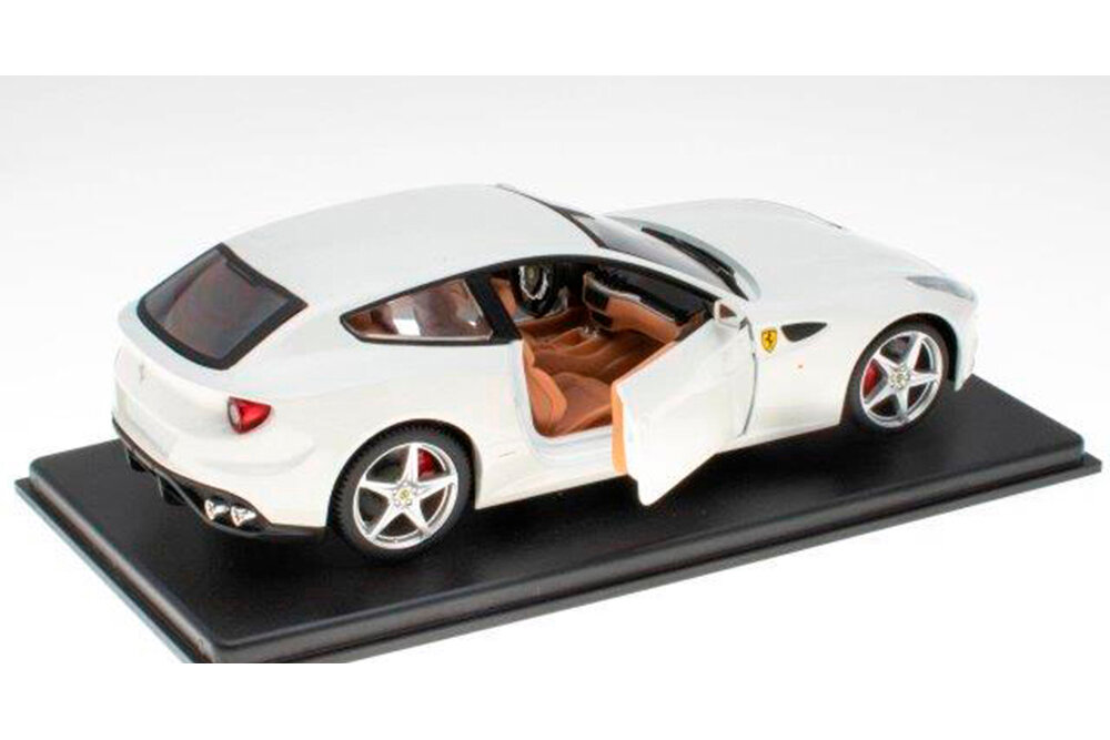 Модель коллекционная ALTAYA Ferrari ff 2011 white — фото 1