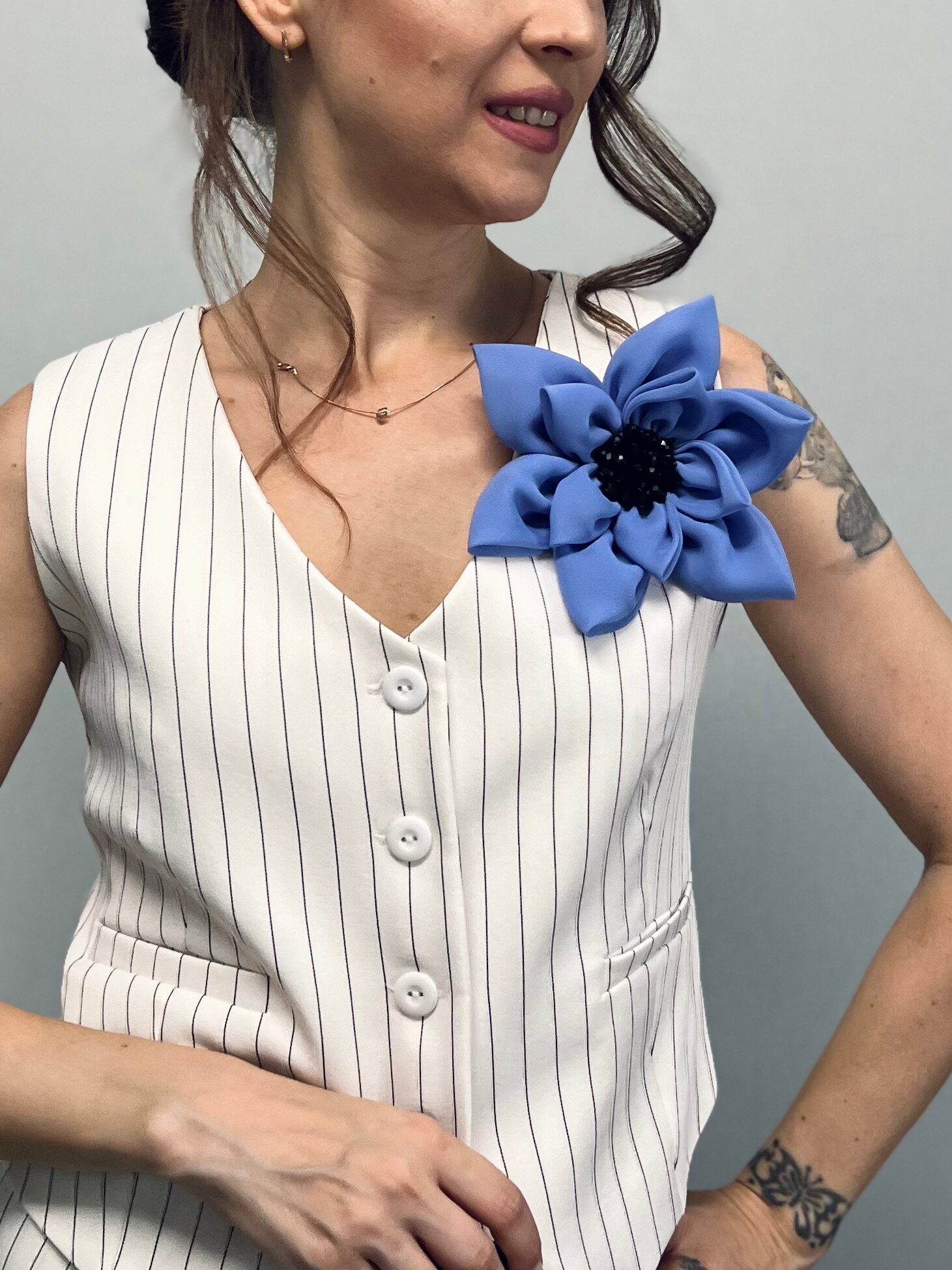 Брошь, бисер