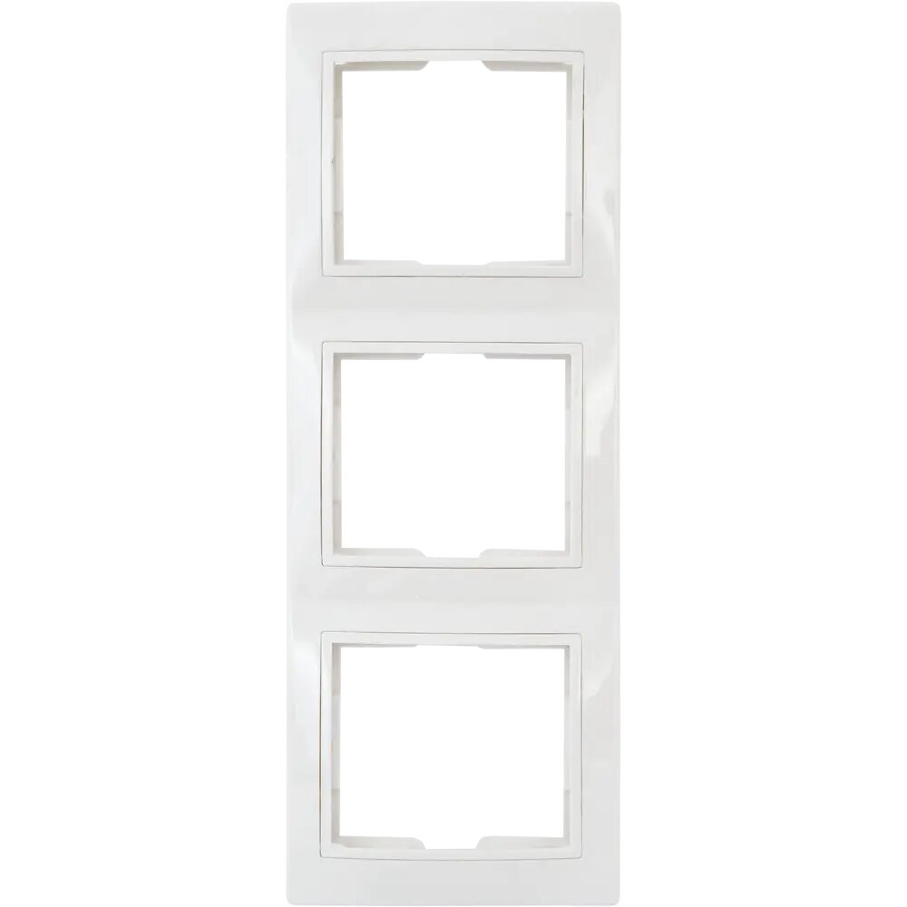 Рамка для розеток и выключателей вертикальная Таймыр 3 поста, цвет белый