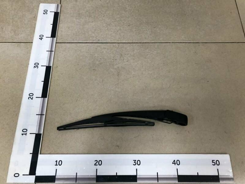 Поводок стеклоочистителя задний Suzuki Swift 2004-2010 кат.номер: 3882163J00 3834063J00