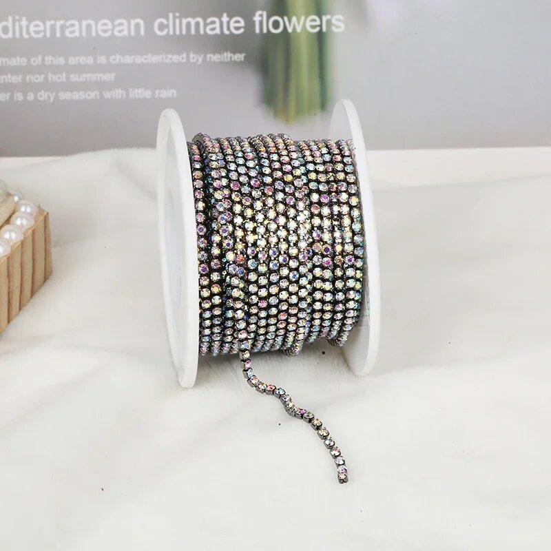 Стразы 10 ярдов, SS6-2mm, GunBlack Crystal AB, серебряный