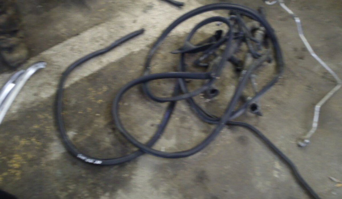 Уплотнитель (внутри) Passat CC Volkswagen 3C0823723