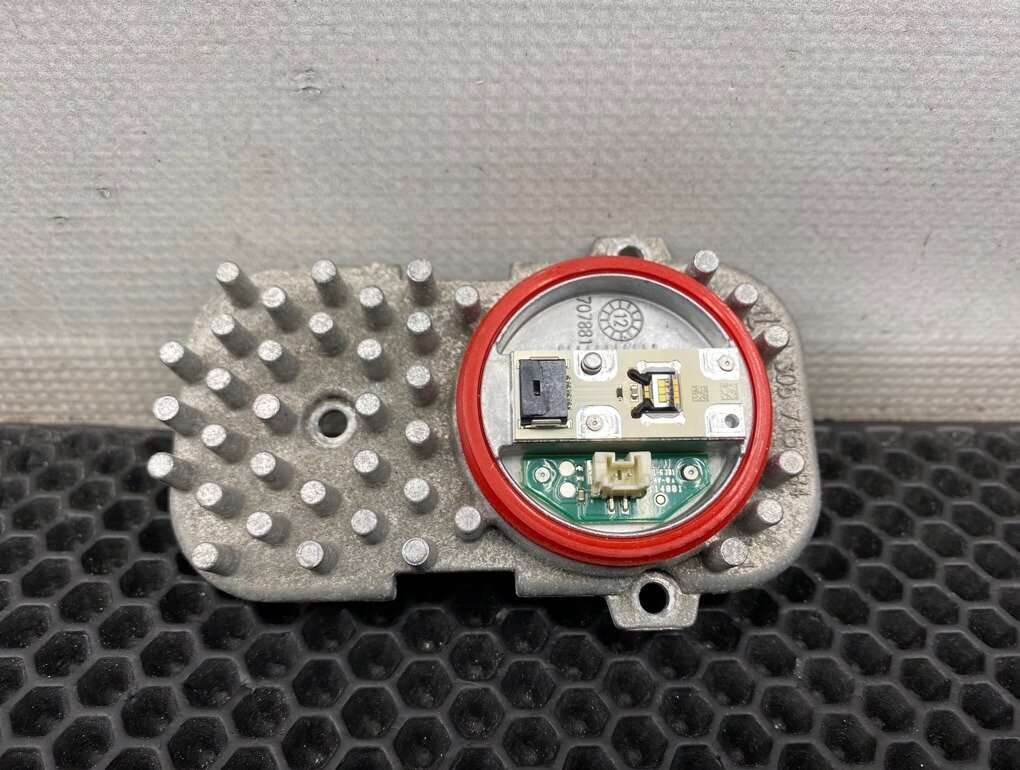 Блок фар BMW X3 2012 F25 N55B30A 3.0 OEM 63117263051