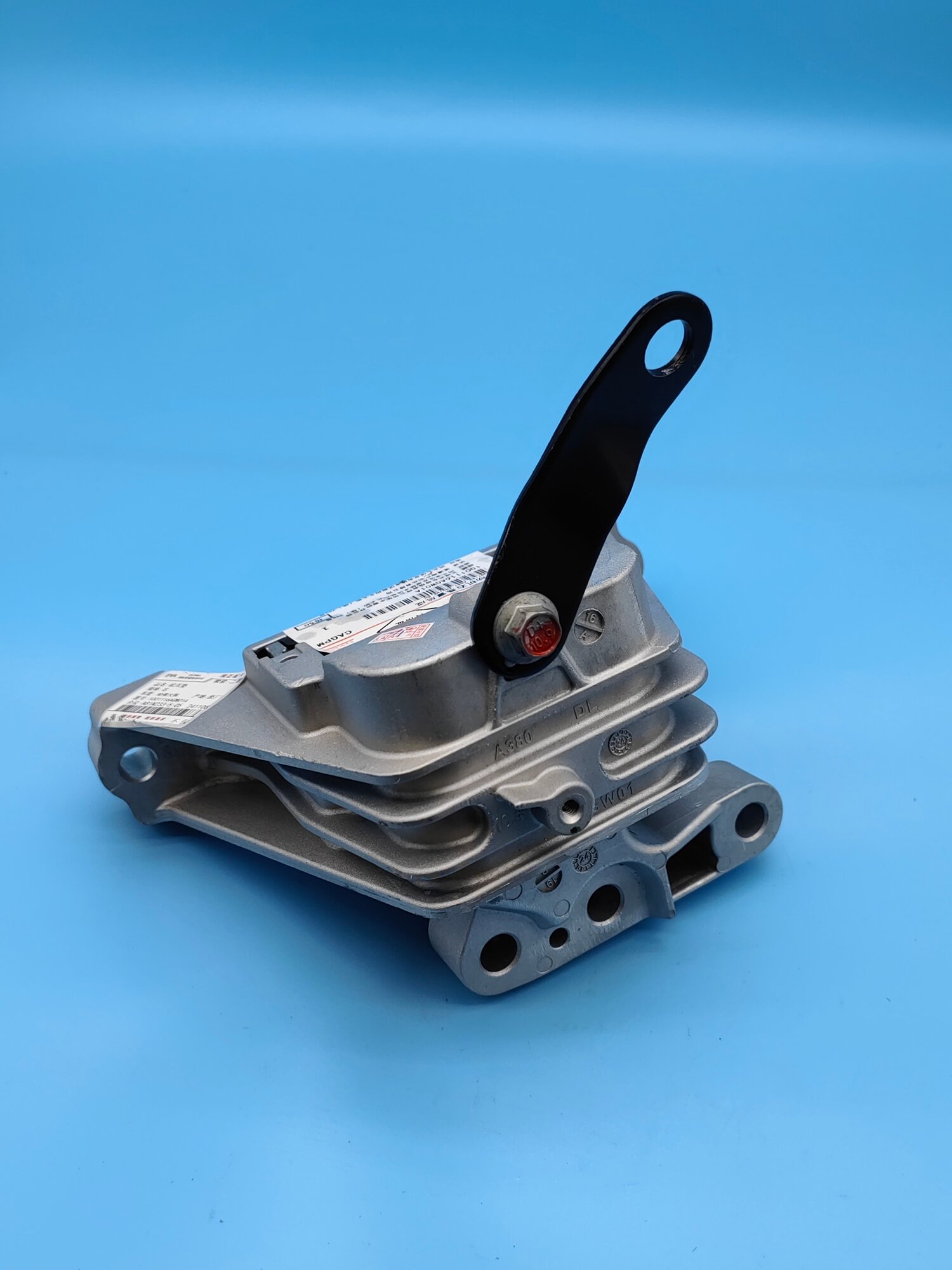 HAVAL Опора двс правая Haval Dargo 1001116AGW01A