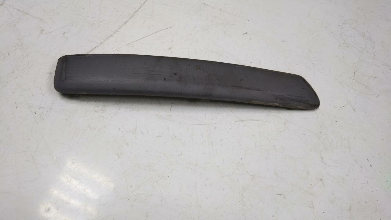 Молдинг переднего бампера левый Ford Focus 2 2005 4M5117E909AF