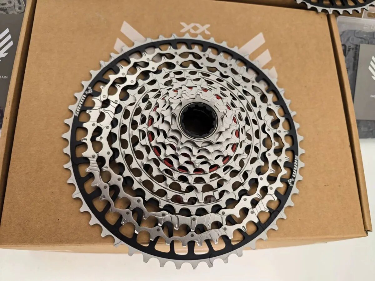 SRAM XX EAGLE TRANSMISSION кассета 10-52T черная