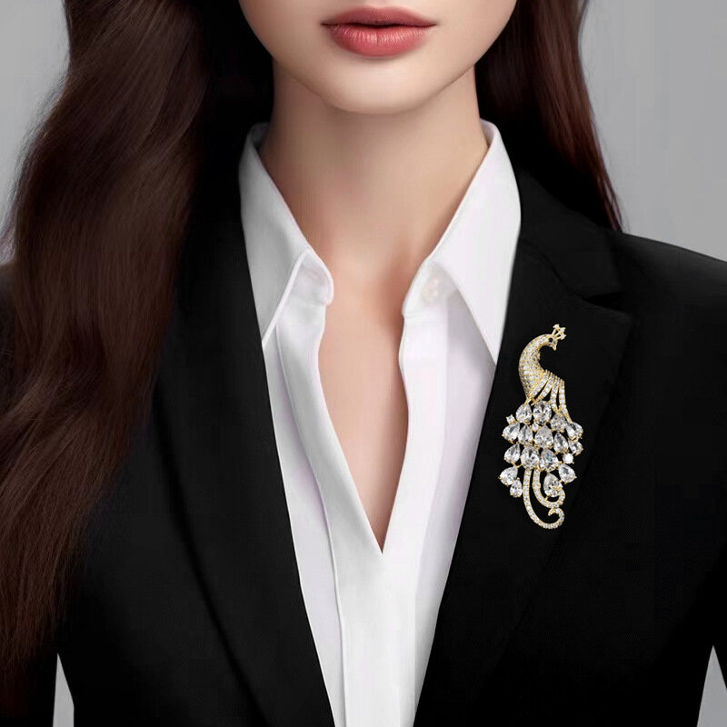 Брошь, фианит