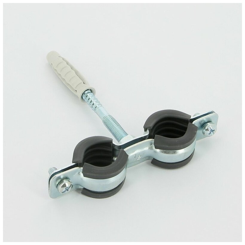 Хомут двойной для крепления труб 3/8" (⌀ 15-18) Walraven Cobra с винтом и дюбелем