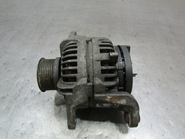 Генератор двигателя DXI11 Renault Premium