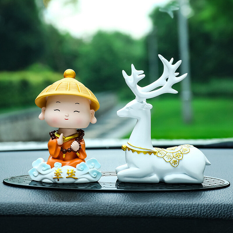 Автомобильные украшения с элитным дизайном, креативные фигурки монахов и оленей-талисманов для автомобиля, полная коллекция новых высококлассных автомобильных аксессуаров.