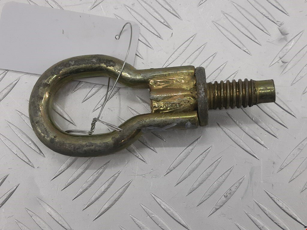 Крюк буксировочный Audi A4 B6 8E0805616D арт. 1599196