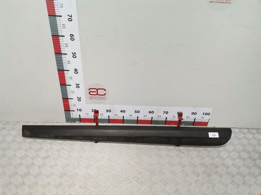 Накладка (молдинг) двери передней левой Renault Megane 3 808770003R арт. 2023102