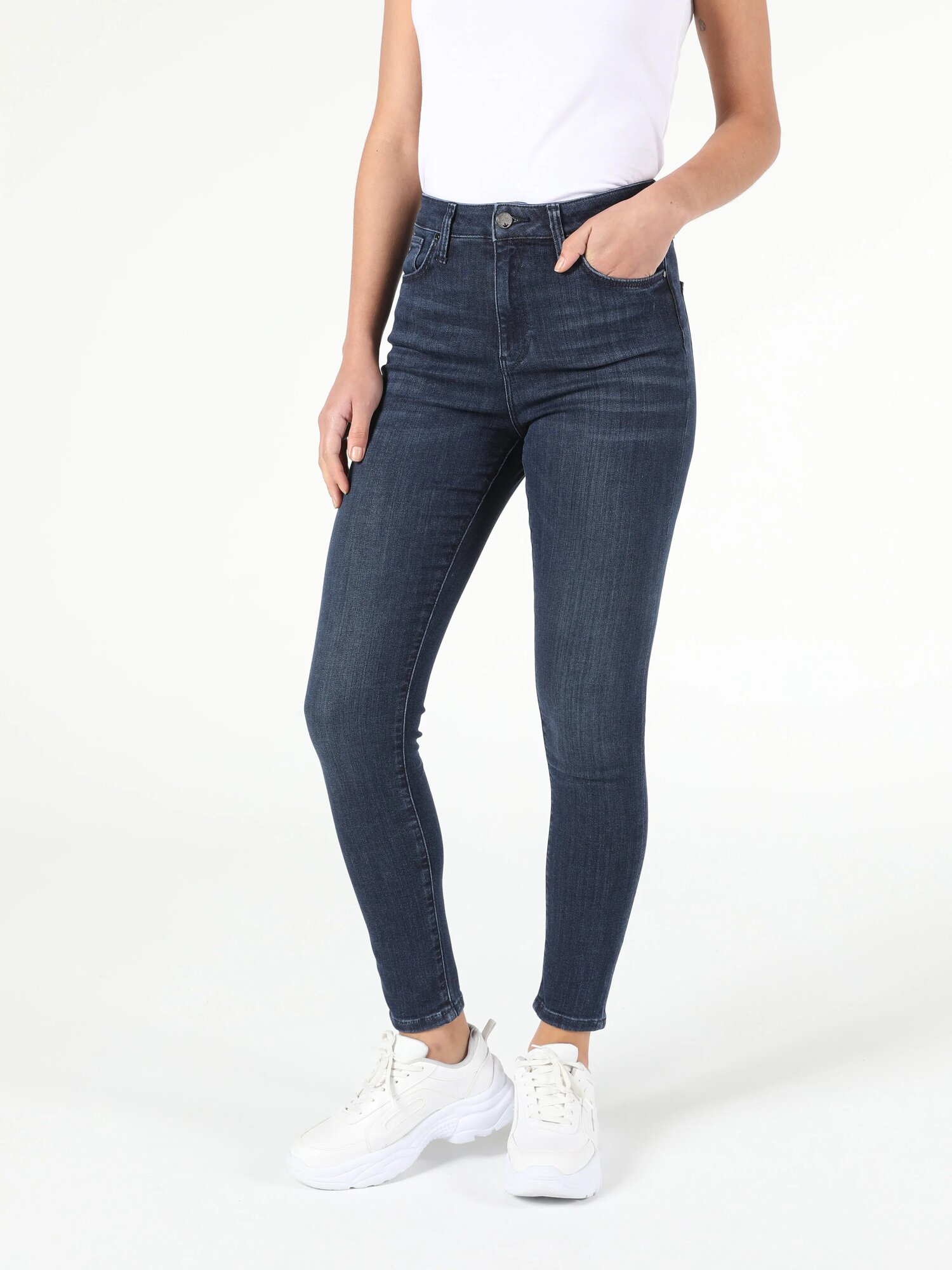 Джинсы 760 DIANA Super Slim Fit 