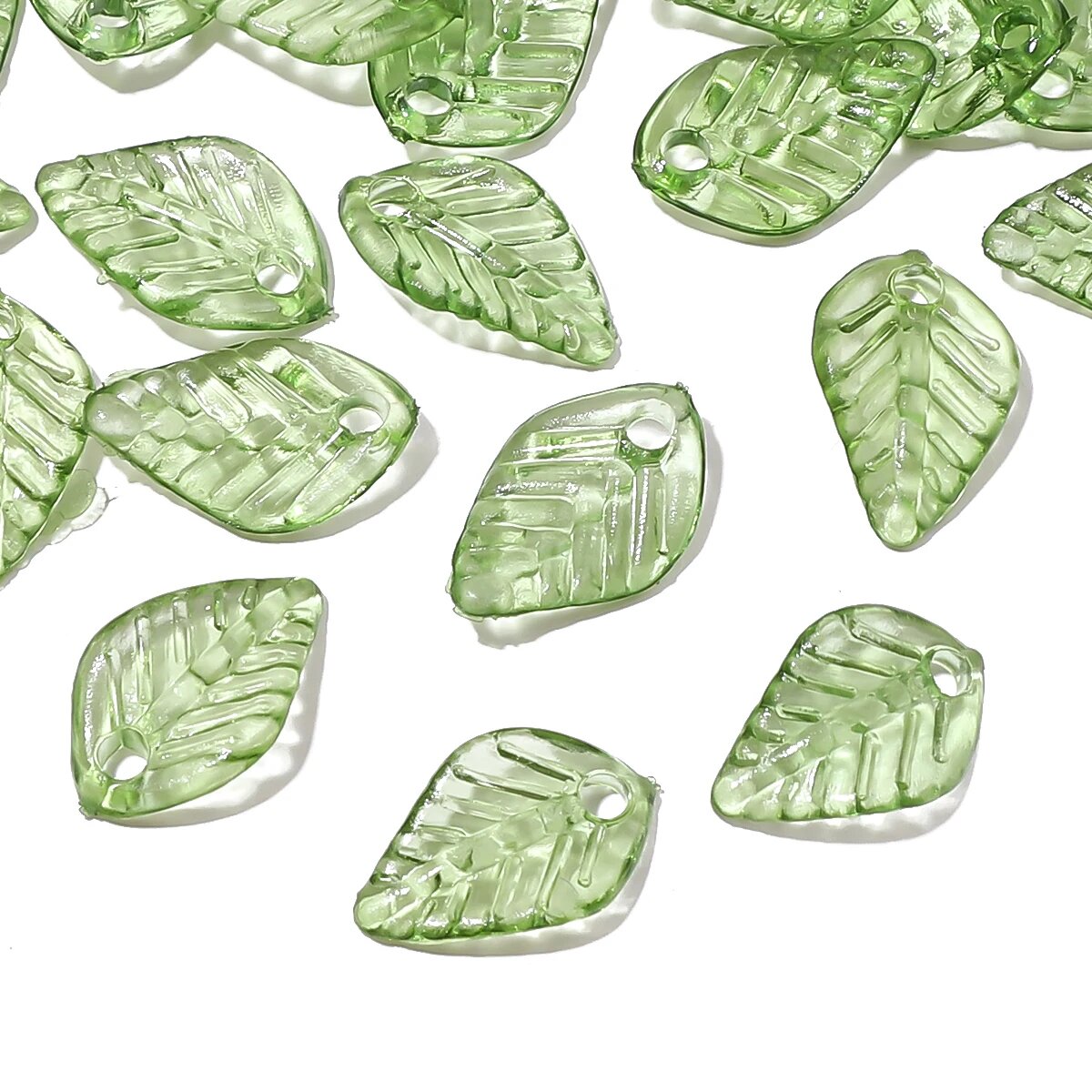 Зеленые акриловые бусины в виде листьев 10/50 шт. Изумрудный, 50 Pieces, Light Green 9x13mm