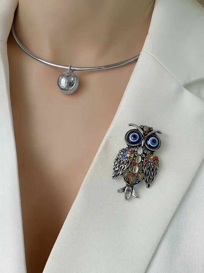 Брошь, стразы