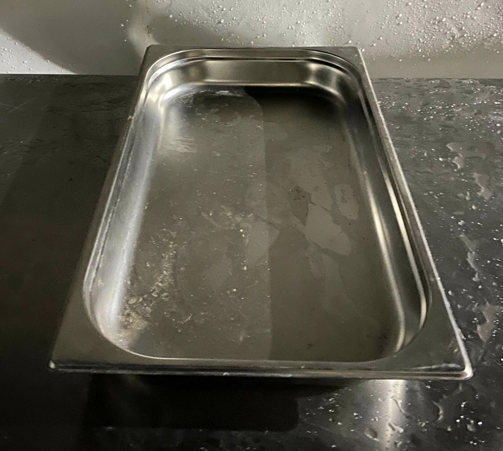 Гастроемкость из нержавеющей стали GN 2/1 65мм