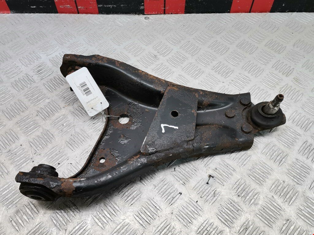 Рычаг передний левый Renault Duster 1 545012815R арт. 2029358