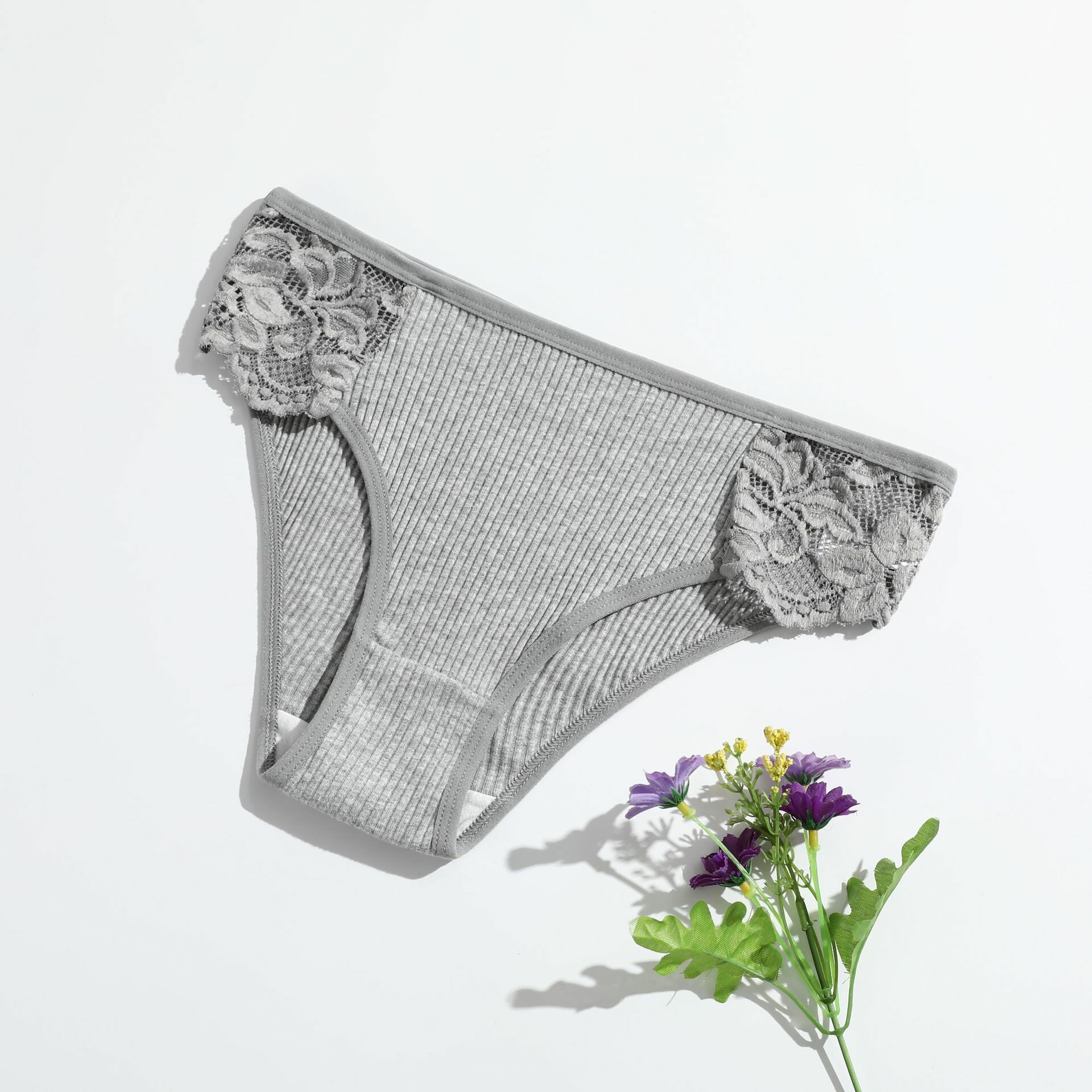 Новые женские треугольные трусики из чистого хлопка с резинкой, однотонные, низкая талия, кружевные, дышащие, двойной слой, нижнее белье для девушек, прямые поставки