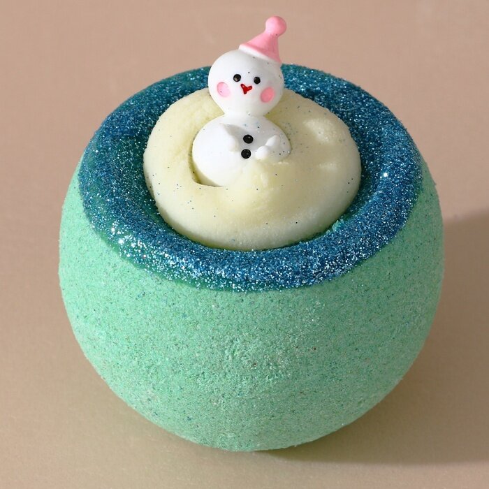 Бомбочка для ванны с игрушкой Снеговик, 130 г, Чистое счастье