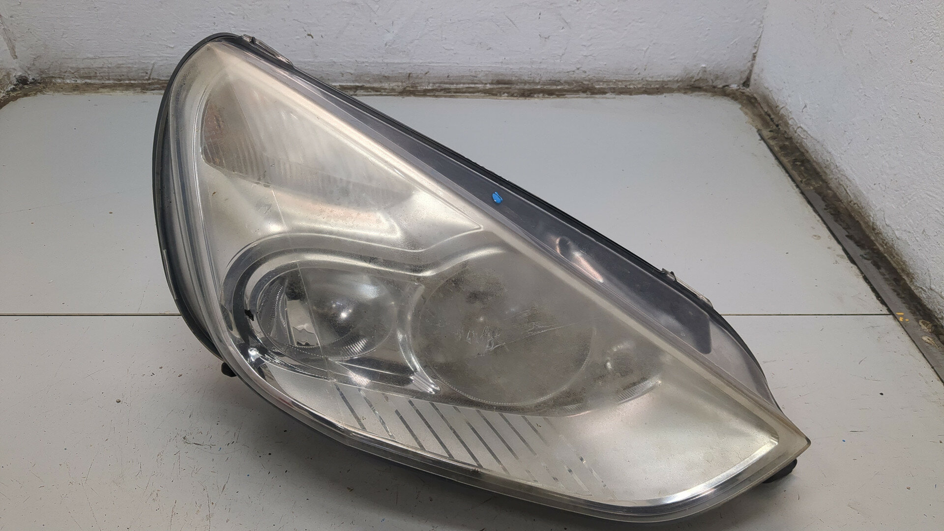 Фара (передняя) правая Ford S-Max Б/У