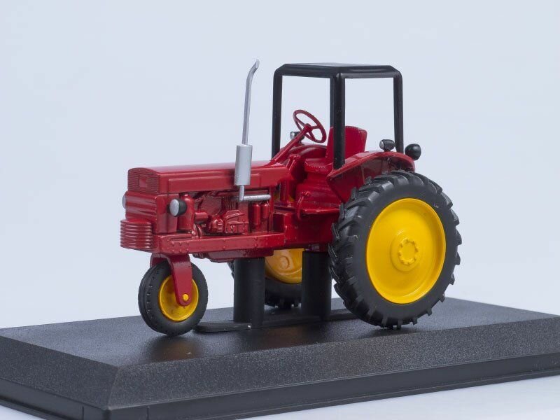 Масштабная модель трактор Т-28ХЗ №23