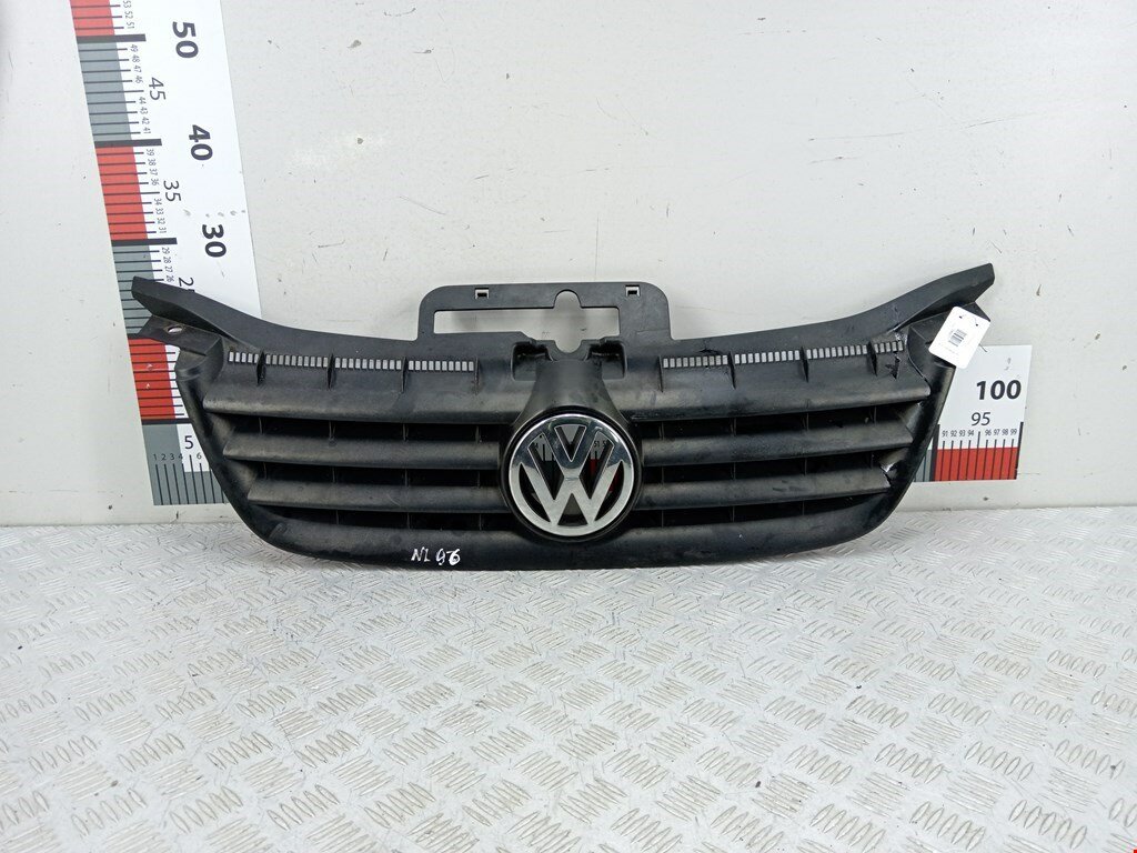 Решетка радиатора Volkswagen Touran 1 1T0853651A арт. 1944971
