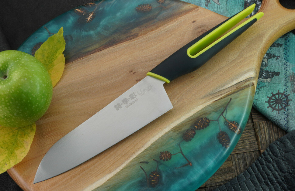 Кухонный нож Shizu Hamono Uflex Santoku 145 мм