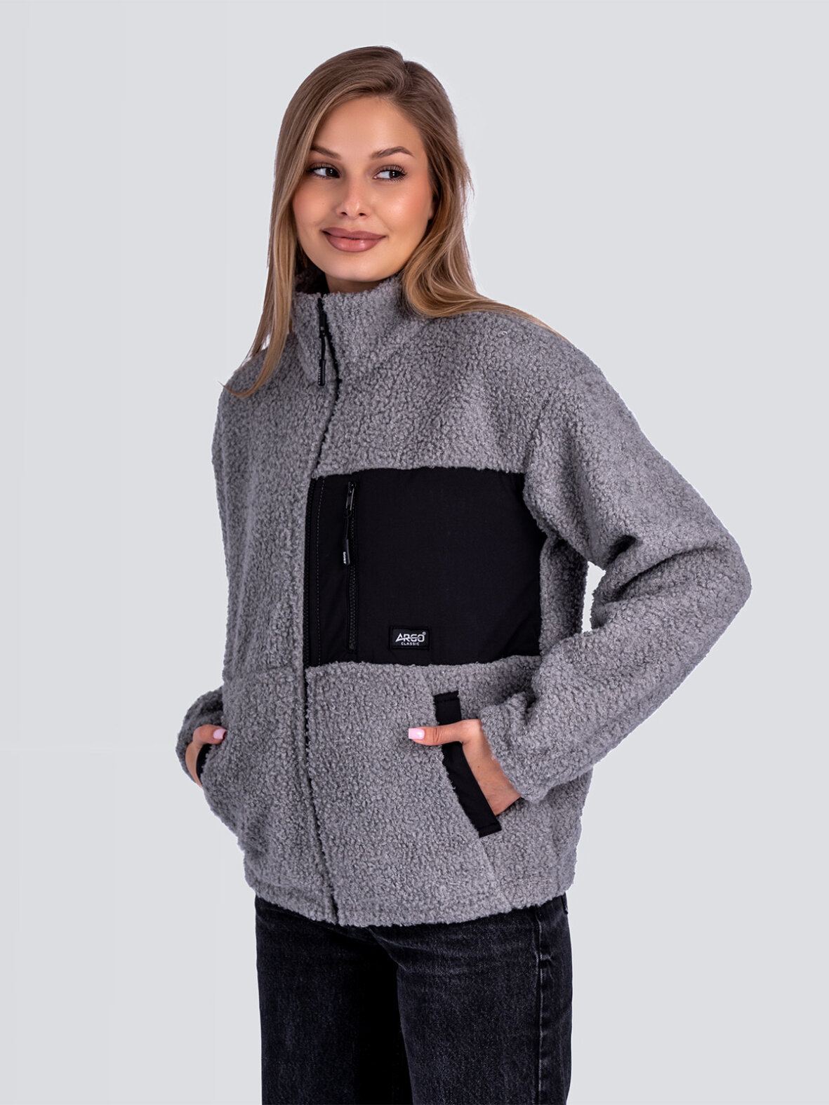 Толстовка спортивная