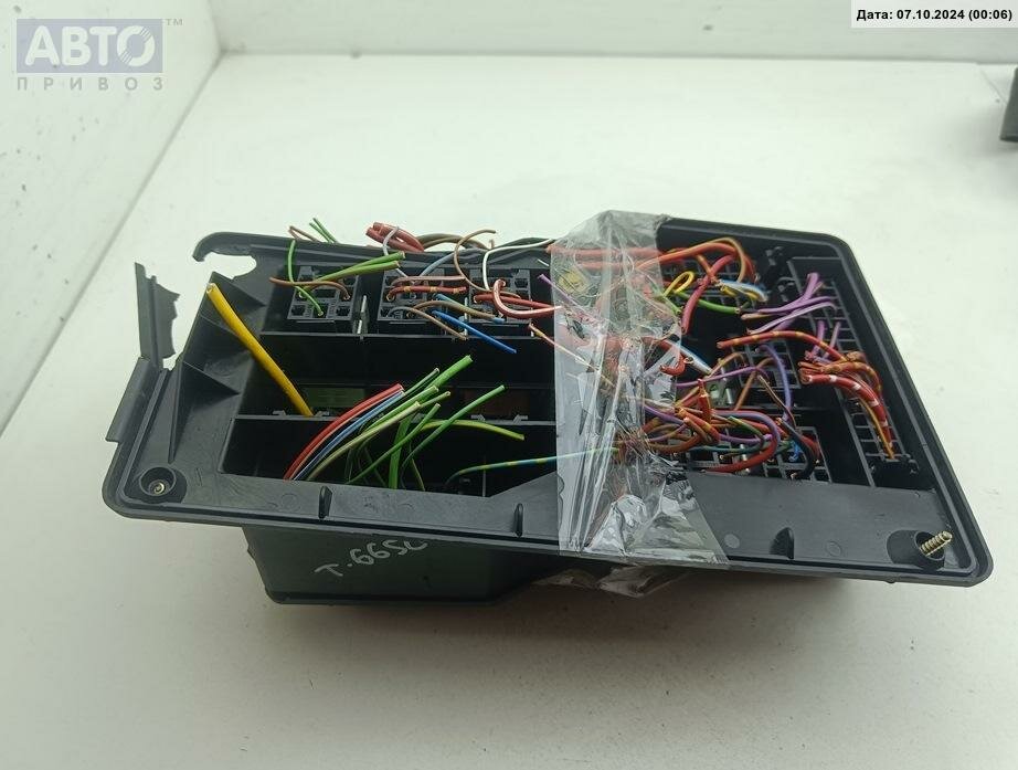 Блок предохранителей BMW 3 E36 (1991-2000)