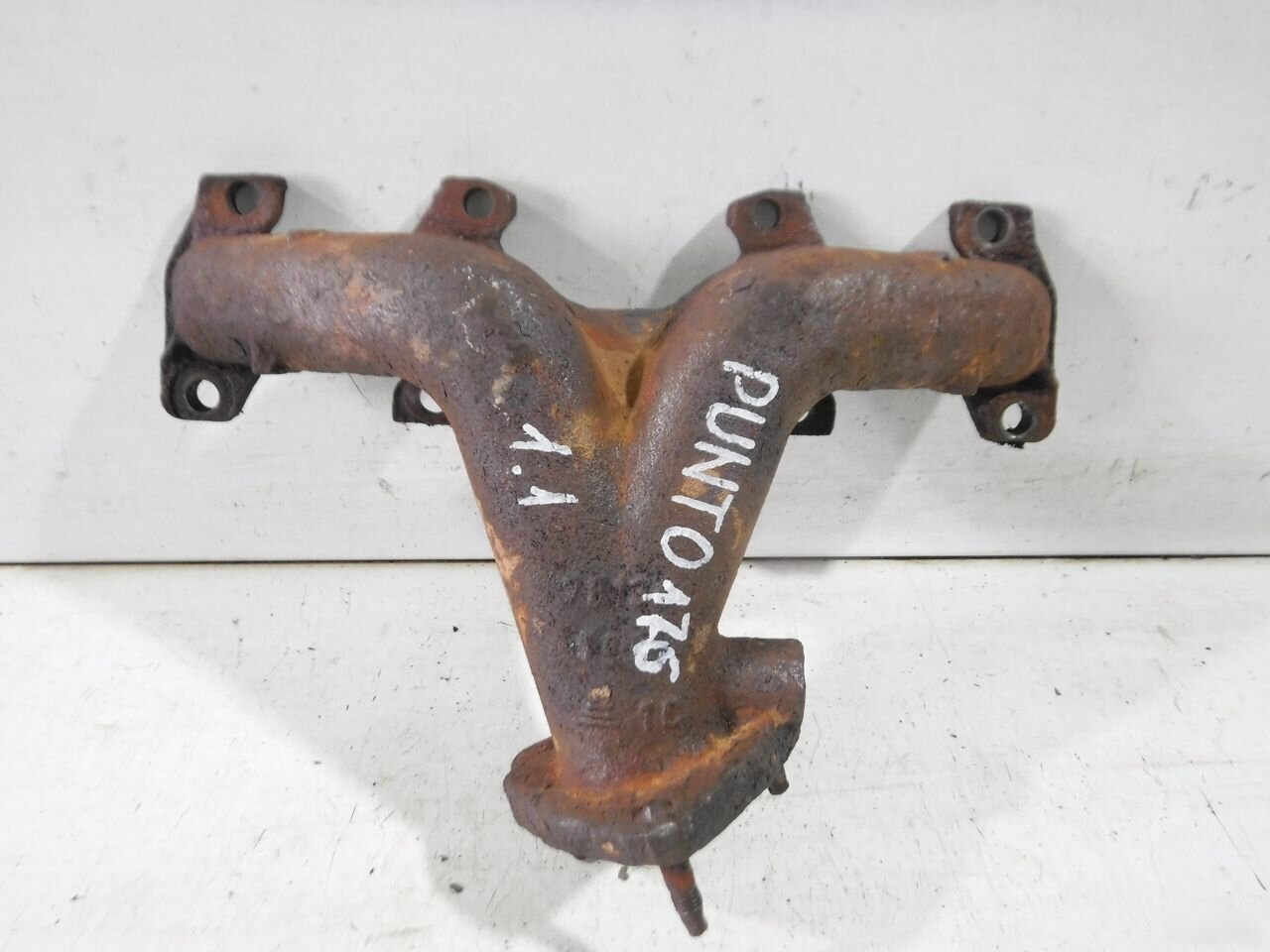 Коллектор выпускной FIAT Punto I (1993—1999) 46400318