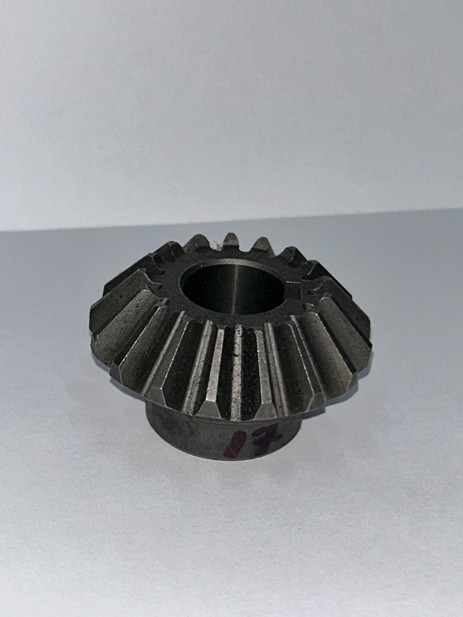 Шестерня коническая к косилке Virax(Виракс) 17-зубовая (Z-17) 8245-036-10-066/5036010661