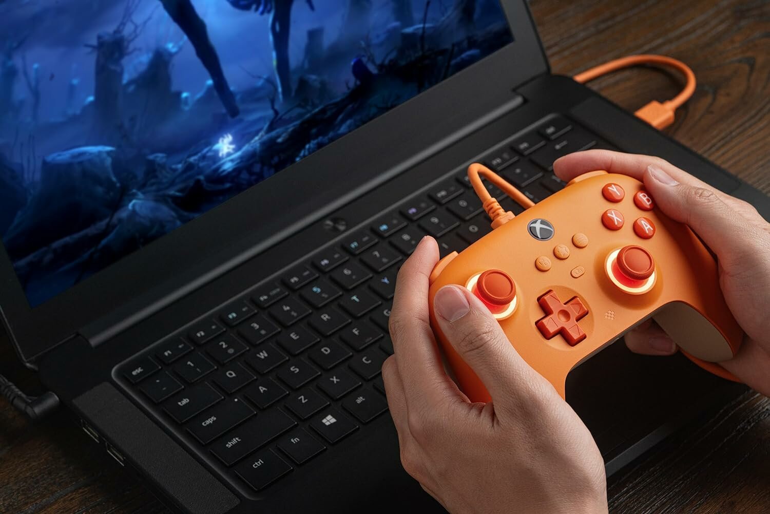 Геймпад Ultimate C для Xbox/PC от 8BitDo с датчиками на эффекте Холла — фото 1