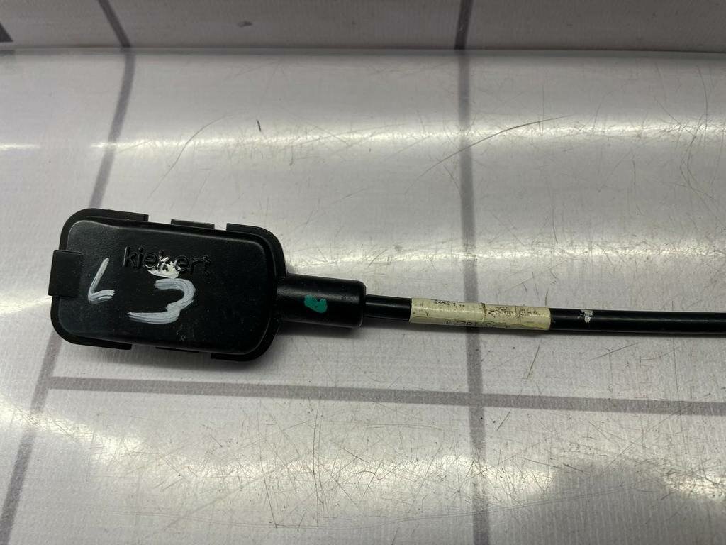 Трос открывания двери Renault Megane 3 09-16